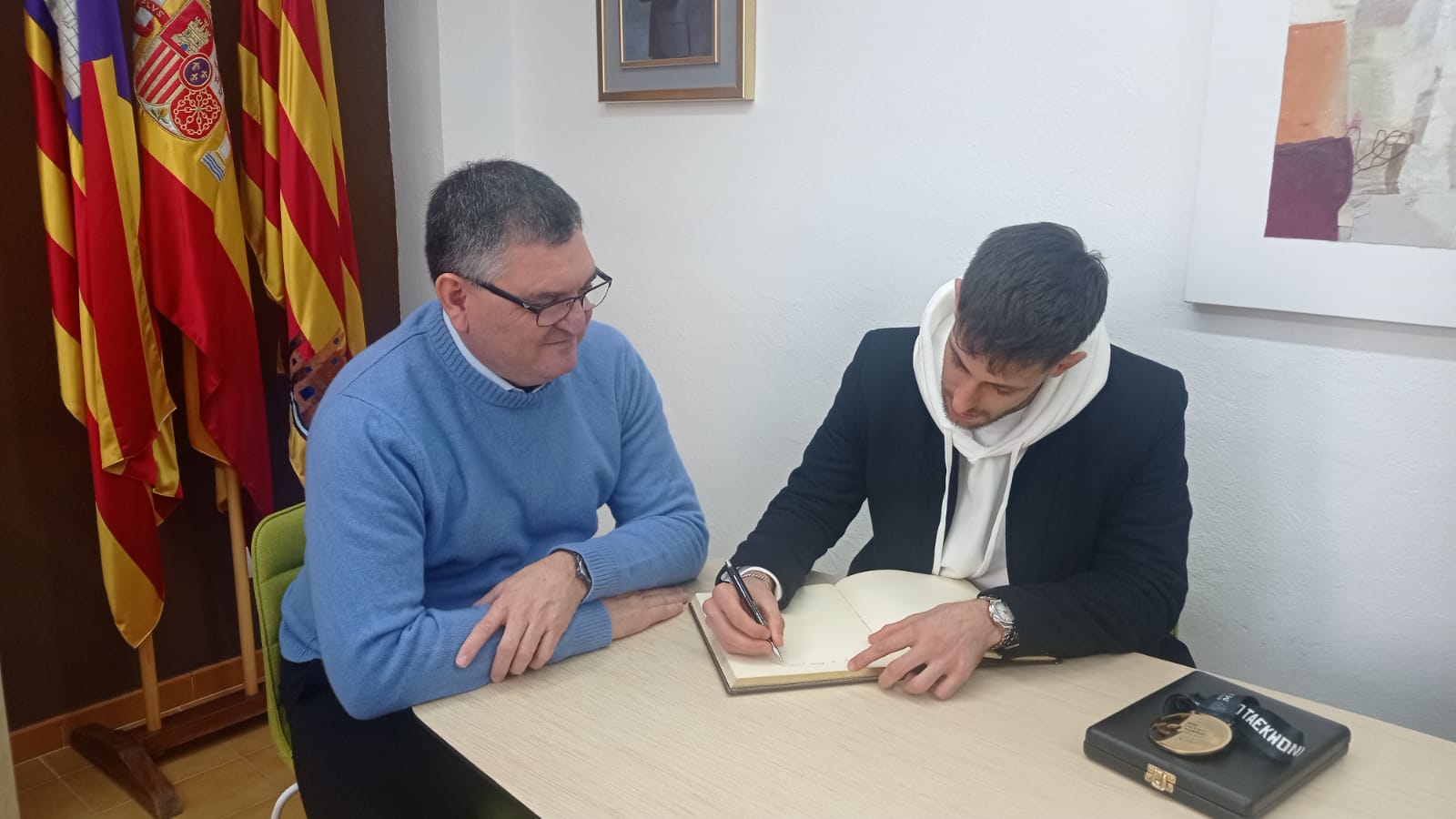 L’Ajuntament de Sant Josep rep a l’actual campió del món de Taekwondo en categoria -74kg, Daniel ...